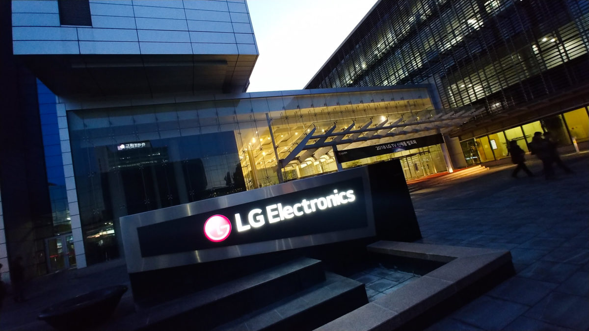 LG 電子研發 Hybrid Bonder，搶進 HBM 封裝設備市場 | TechNews 科技新報