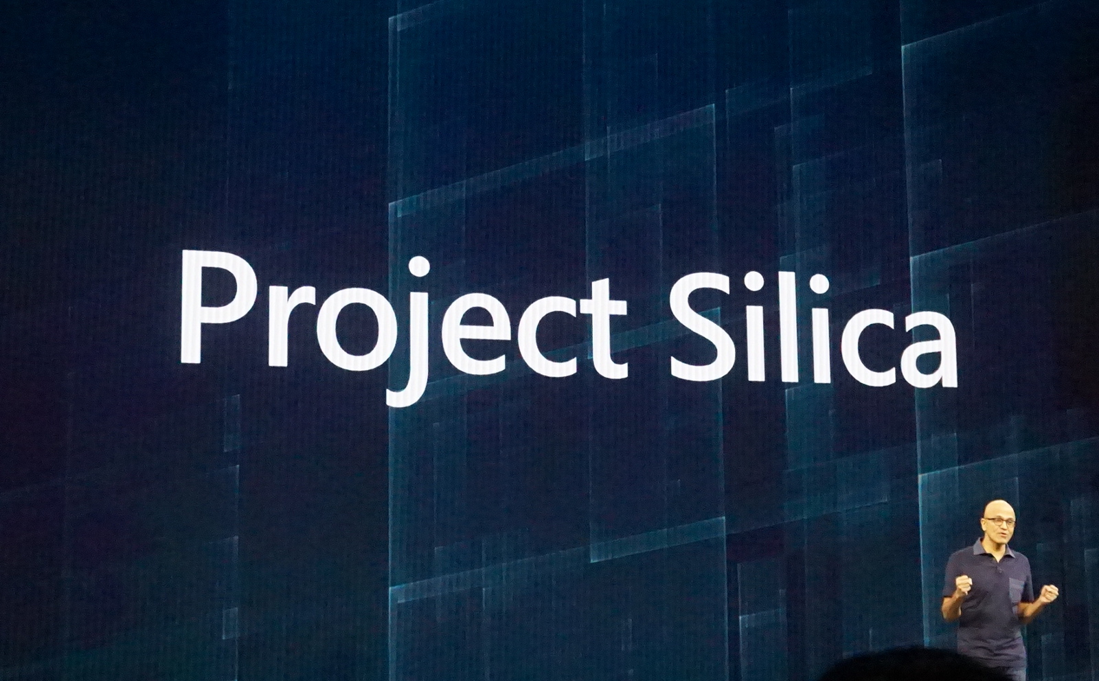 微軟研發黑科技再一發，Project Silica 玻璃儲存技術成功儲存整部《超人》電影 | TechNews 科技新報