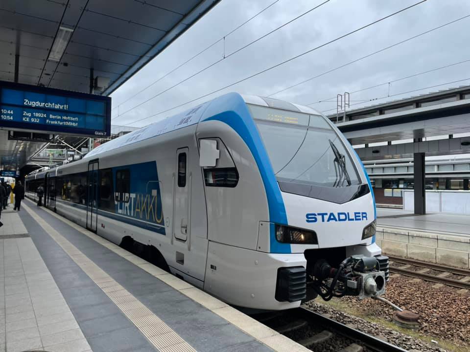 瑞士 Stadler Rail 測試純電池火車成功，獲得德國 Schleswig-Holstein 邦訂單 | TechNews 科技新報