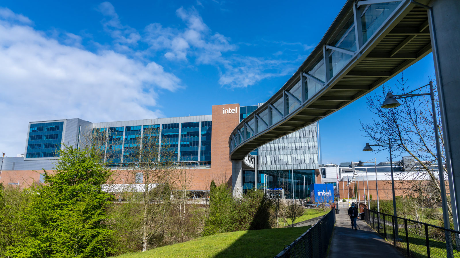 改變顯卡布局策略，英特爾宣布拆分 AXG 部門 | TechNews 科技新報