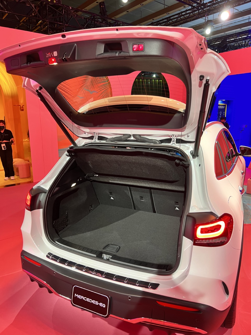 賓士電動車全軍出擊，EQA、EQB、EQE 同步開賣 | TechNews 科技新報