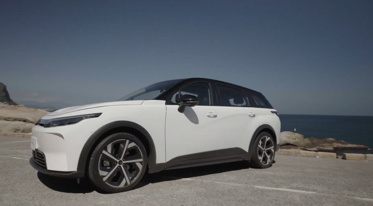 外觀、性能再進化，鴻海 Model C 量產版現身 | TechNews 科技新報