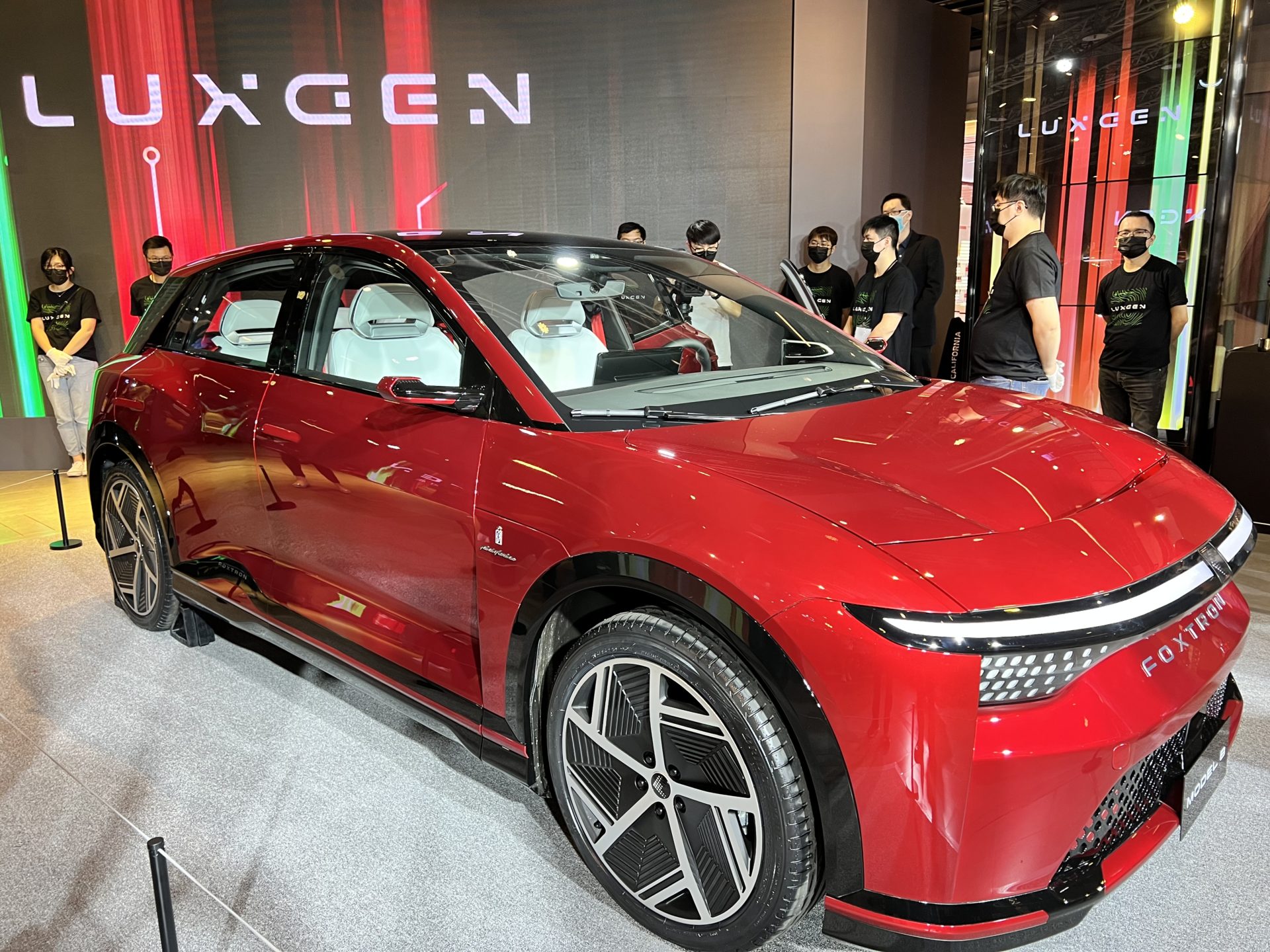 納智捷 n7 發表會，同步確定明年開賣 Model B | TechNews 科技新報