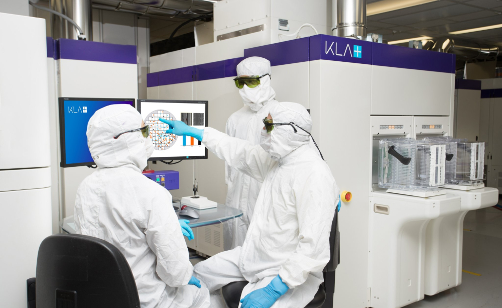 科磊估晶片禁令衝擊明年 9 億美元營收，遠低於科林 | TechNews 科技新報