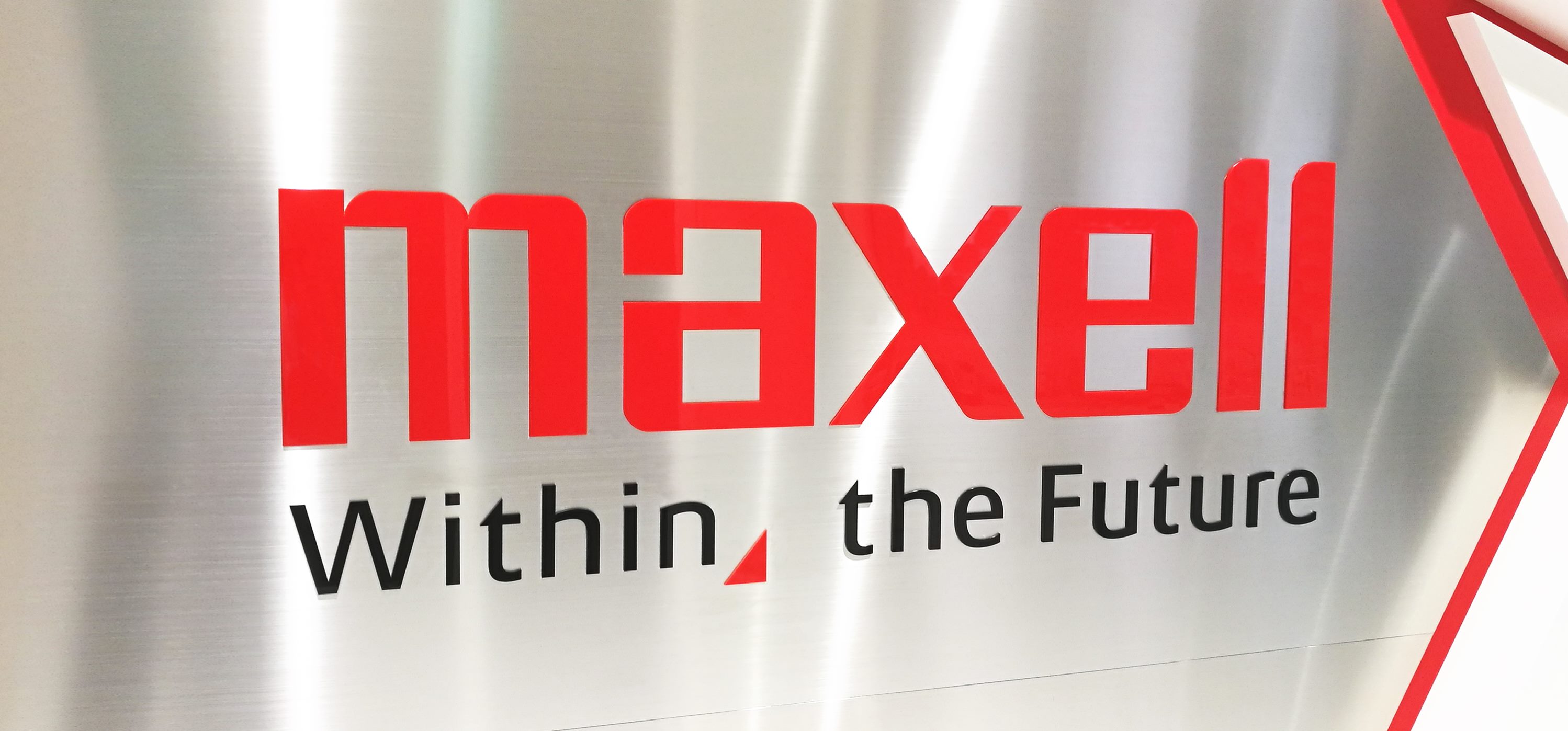 全球第一家，Maxell 傳今夏量產大容量全固態電池 | TechNews 科技新報