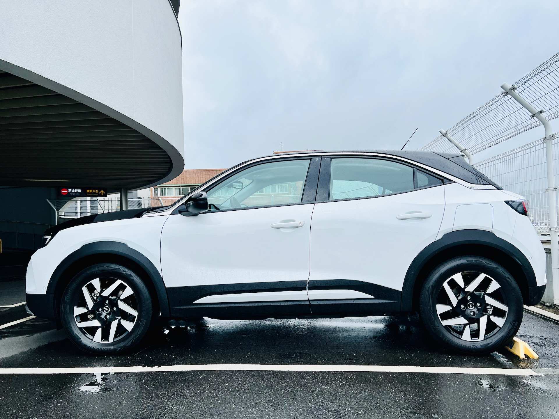 最親切的電動車，Opel MOKKA-e 一日試駕 | TechNews 科技新報