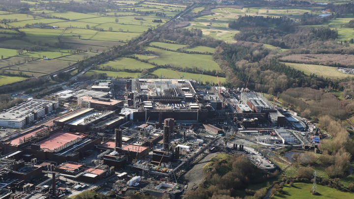 歐洲首套 EUV 設備登場，英特爾愛爾蘭 Fab 34 量產 Intel 4 製程 | TechNews 科技新報