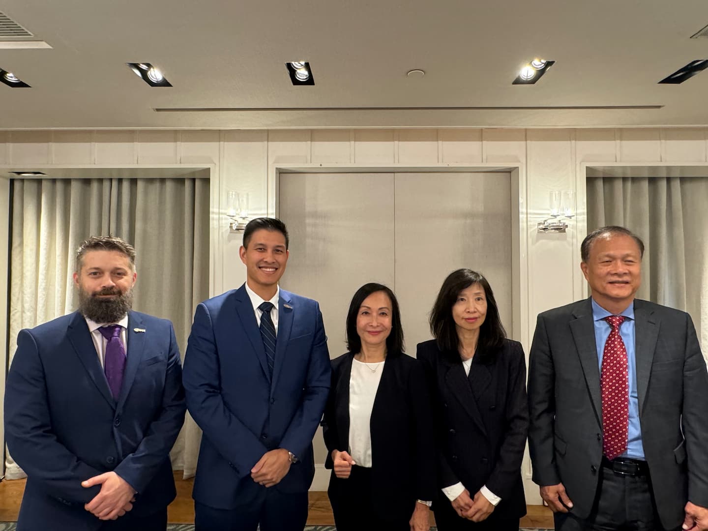 鴻海投資 AI 伺服器液冷解決方案廠！AMAX-KY 11/8 以 96 元掛牌上市 | TechNews 科技新報