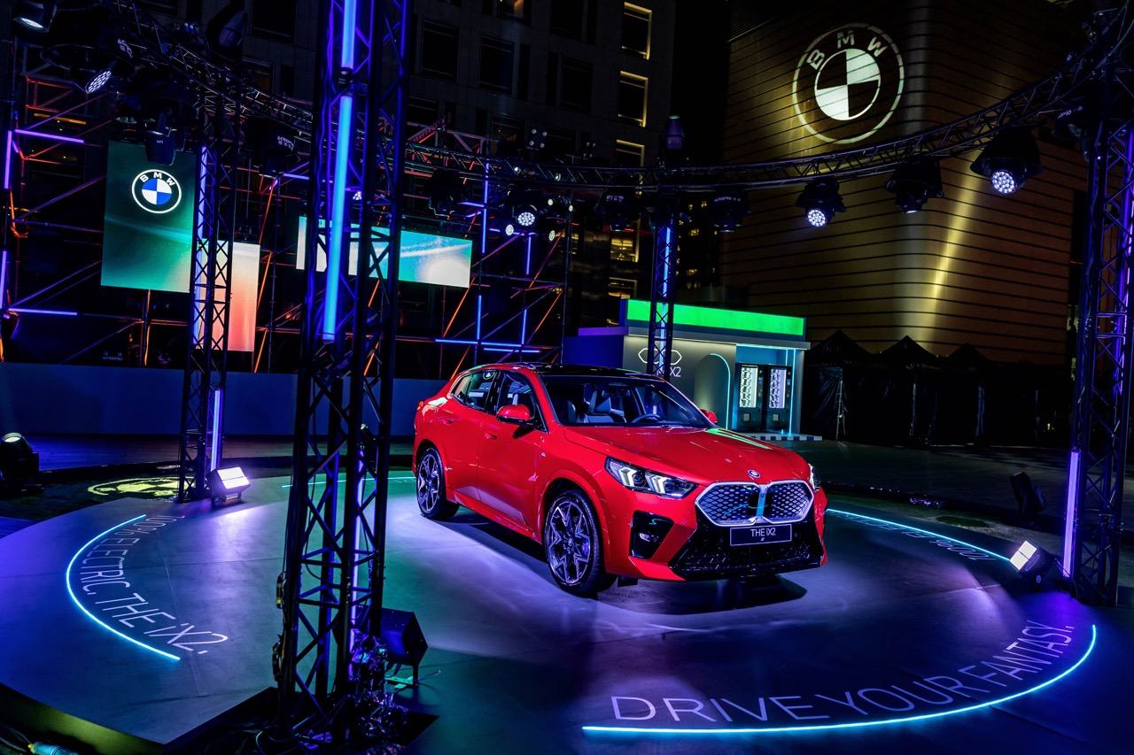 BMW iX2 台灣開賣定價 237 萬元，堪稱級距破壞者 | TechNews 科技新報