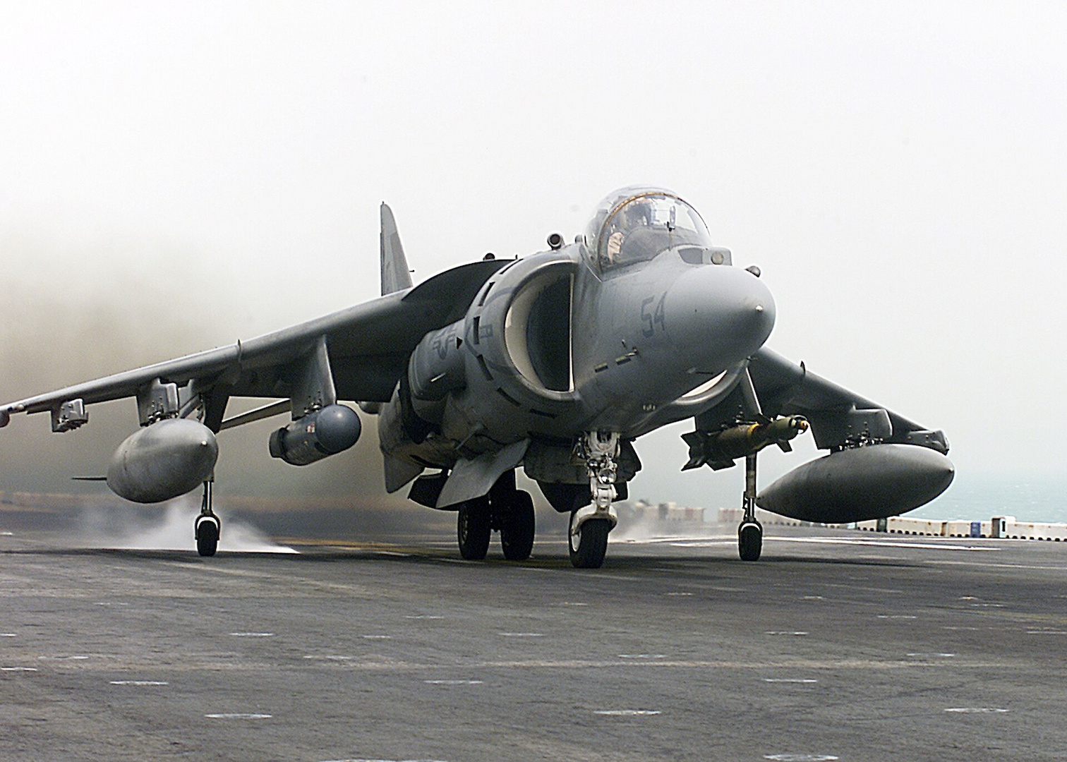最後兩名飛行員訓練完畢，美軍 AV-8B 剩兩年開始退役 | TechNews 科技新報
