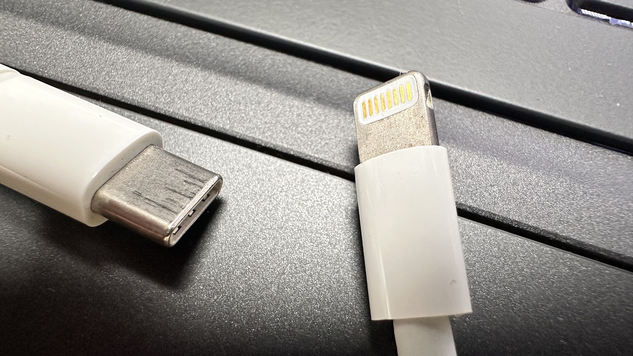歐盟全面強制採用 USB-C，蘋果將歐洲所有使用 Lightning 裝置下架 | TechNews 科技新報