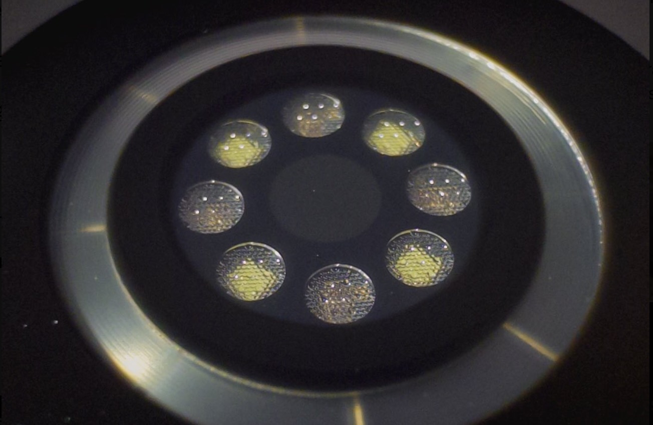 Apple Watch Series 10 原型機外洩，出現神祕光環 | TechNews 科技新報